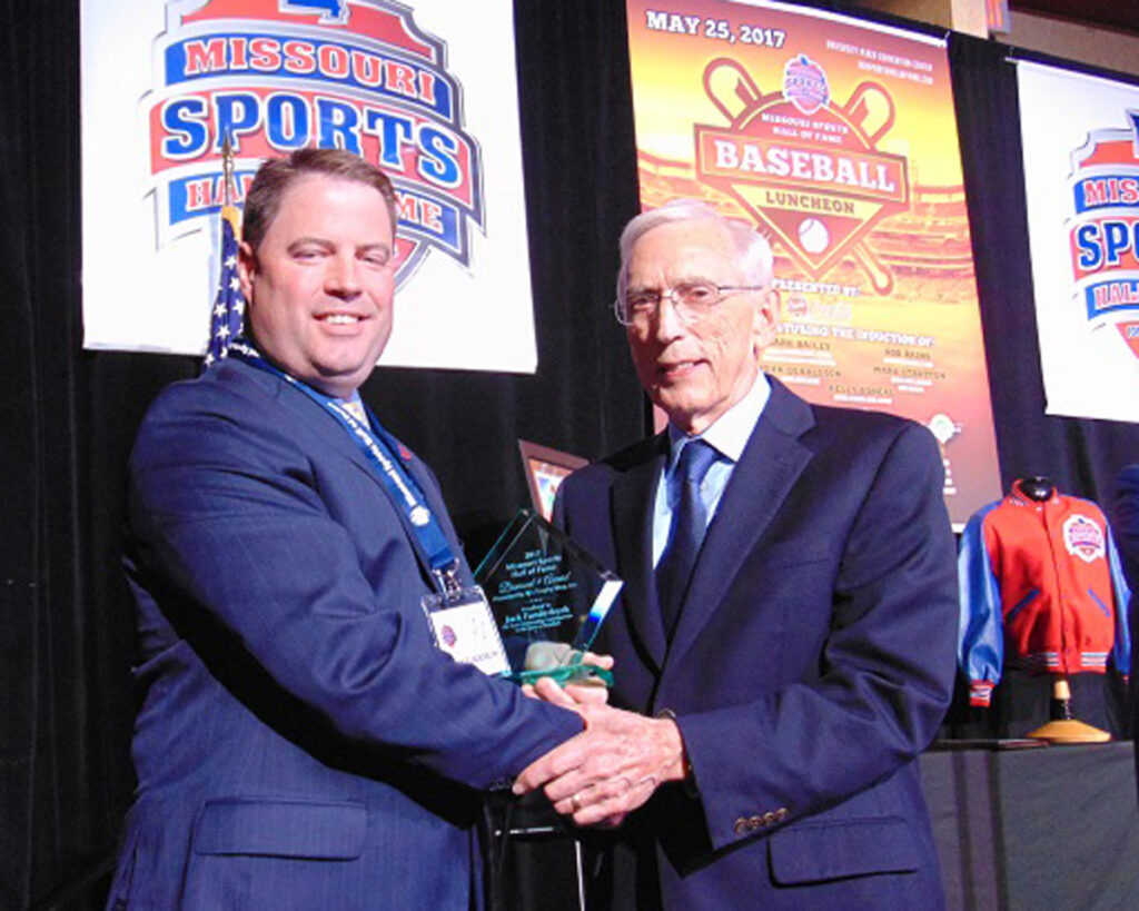 Hall unveils Virdon statue, inducts five at Baseball Luncheon ...
